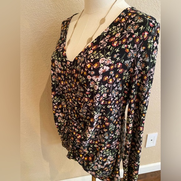 INC International Concepts | Tops | Inc Gorgeous Ladies Top Size Large ...